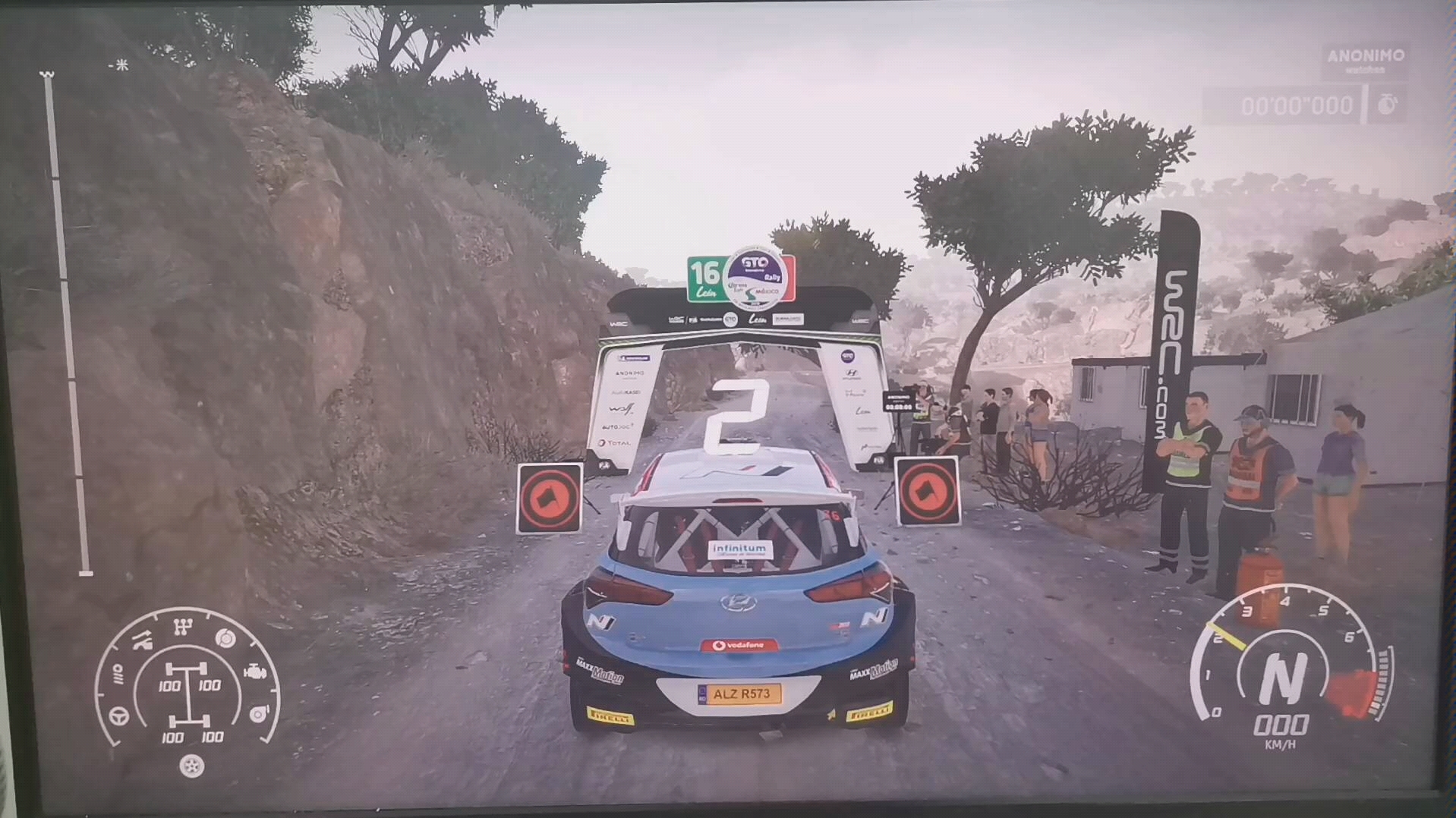 WRC8 手柄操作是真的有点难度啊