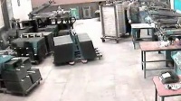 工厂事故,人被压了!