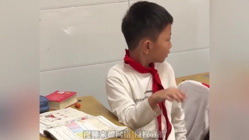 储存空间不足,双击眼睛清空内存。睡一觉醒来自动格式化了