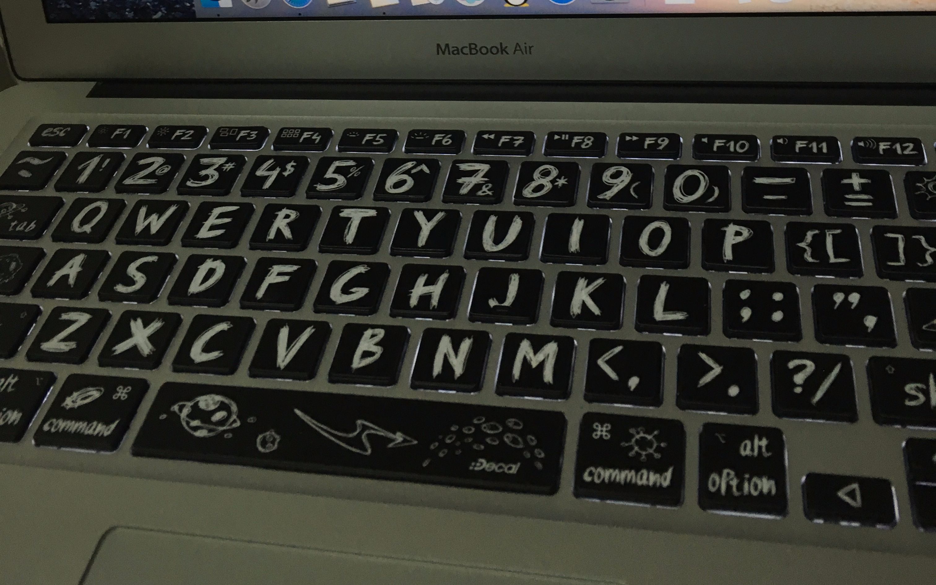 【老板粥歌】macbookair的屏幕真的那么差?值得买么?