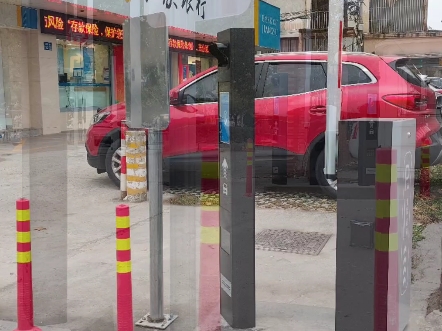 无锡停车场管理系统,车牌识别收费系统,道闸系统。