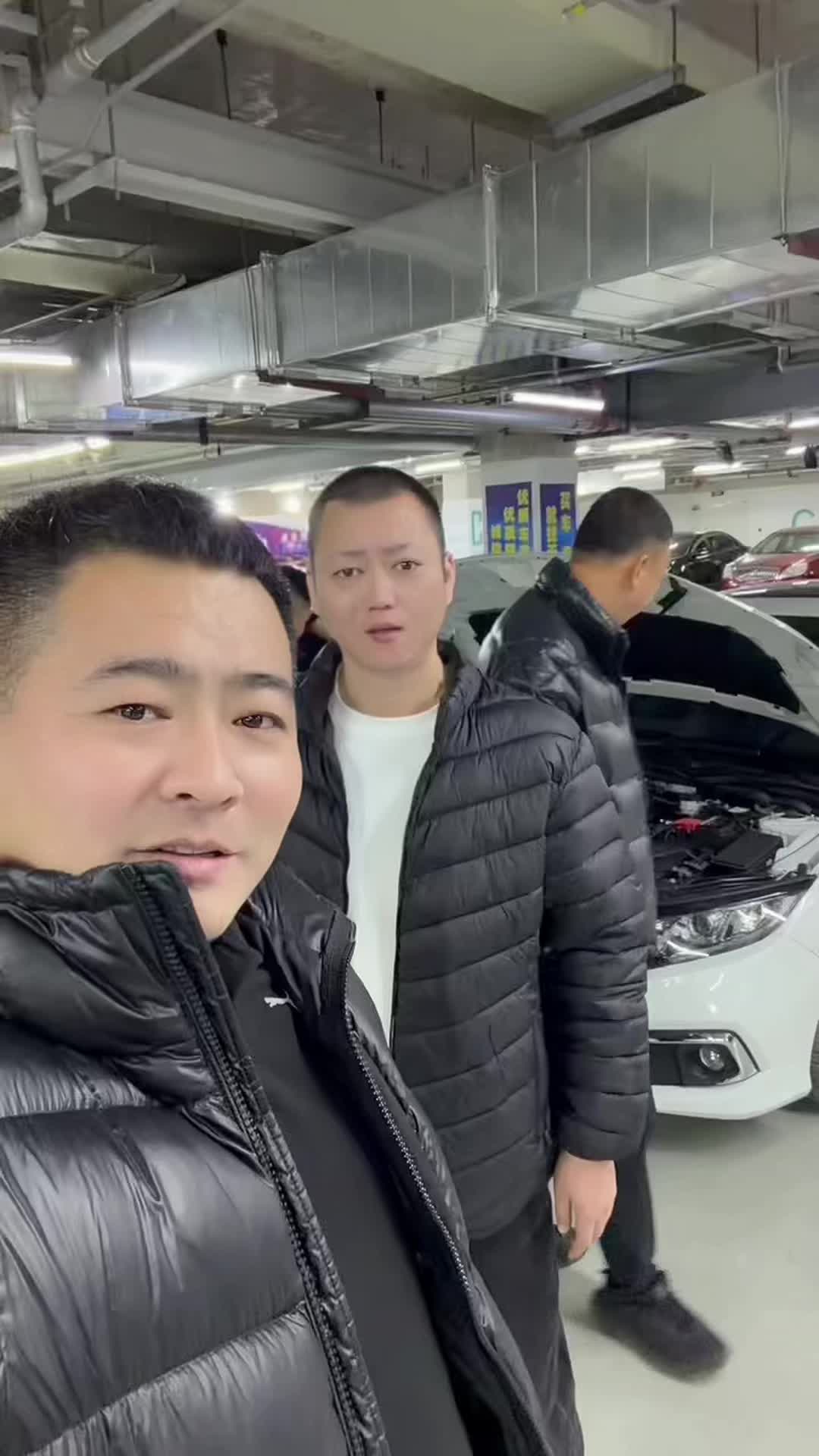 2012年奥迪A4 新到,2012年奥迪A4L,自动挡2.0T,天窗,无钥匙进入,一键...