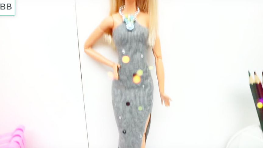 手工为芭比娃娃制作漂亮旗袍,这装扮给打几分