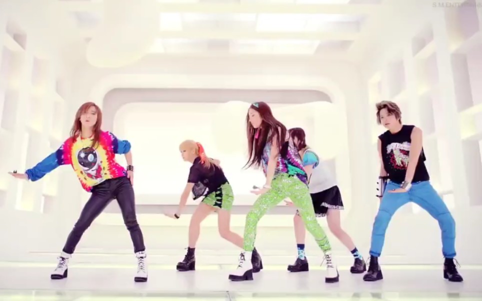 [珍藏][F(x)]函数巅峰时期中电神曲《Electric Shock》高清MV