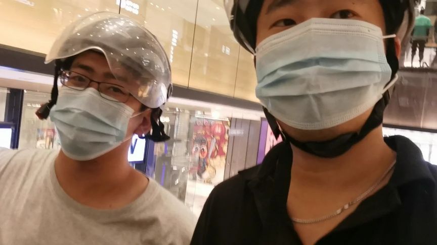 洋导兼职去跑美团外卖众包,每天跑十个多小时,他的收入到底如何