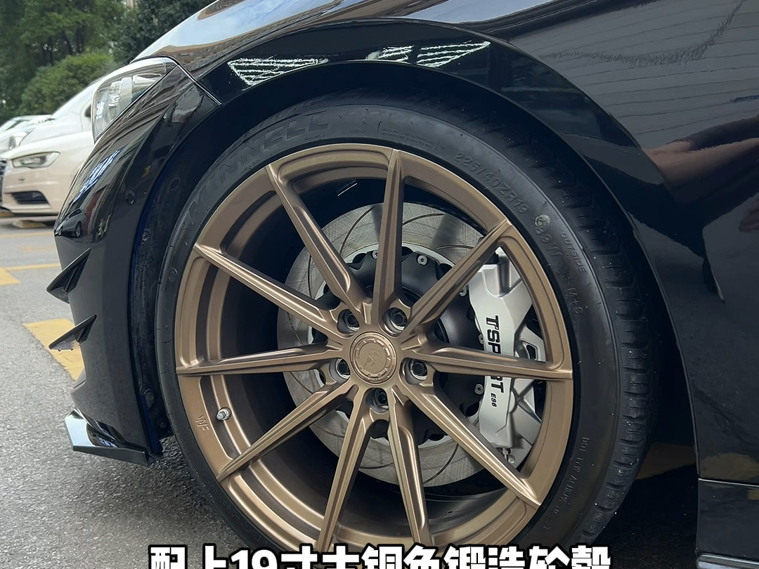 宝马3系改装分享,轮毂 刹车 全包套小包围 TPU亮黑车衣 氛围灯 #刹车...