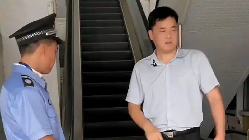 身为管理不去抓生产和质量,反而纠缠于鸡毛蒜皮的小事