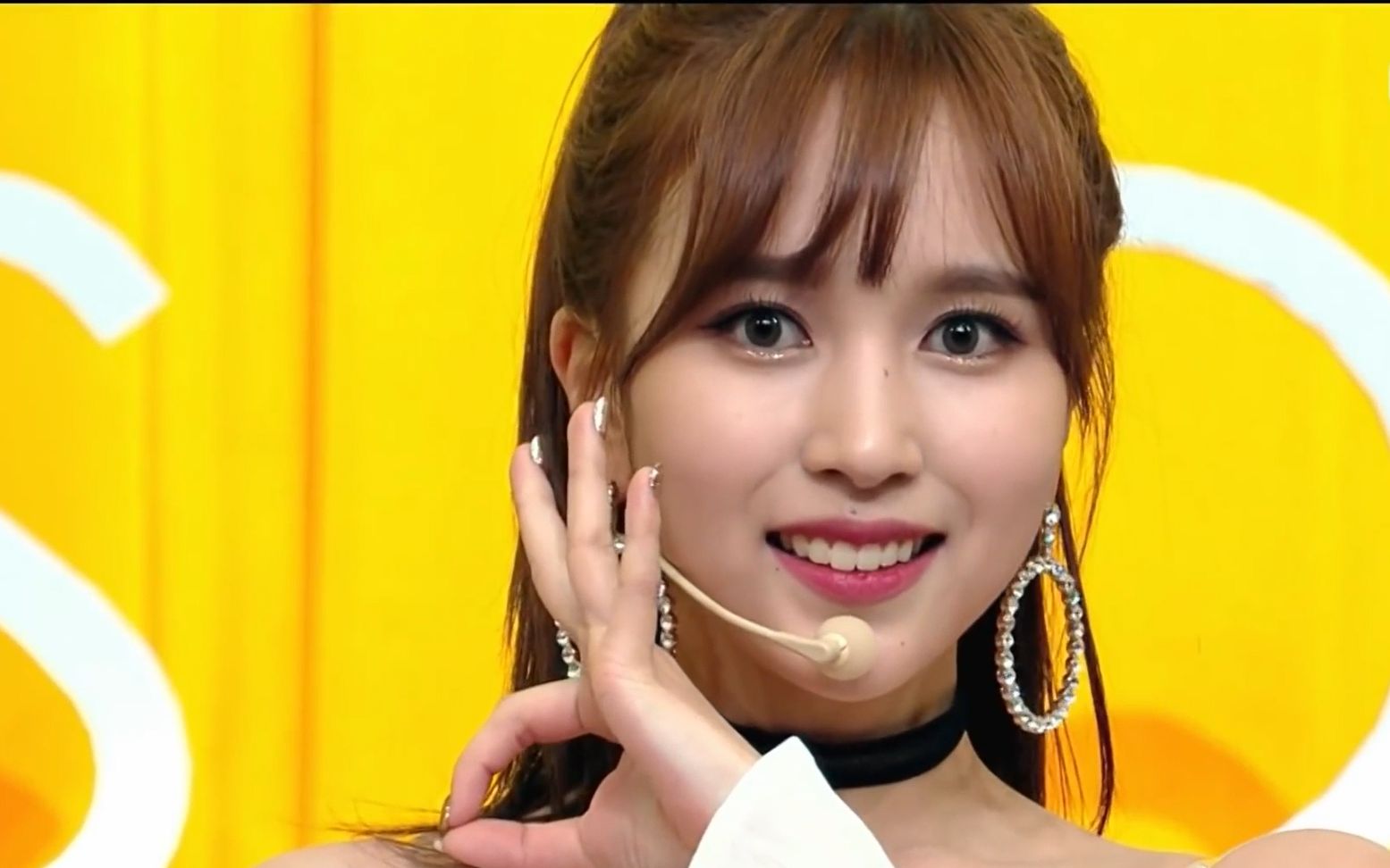 女团舞台换衣服分分钟完成,太厉害了