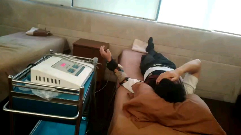 #日常#超短波理疗~治疗腕关节