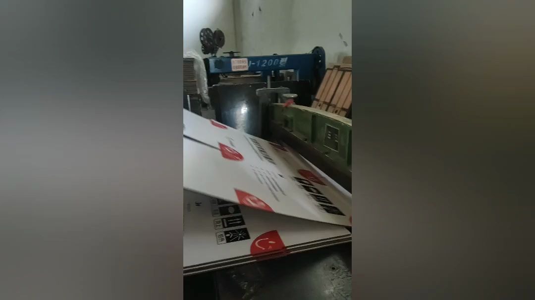 瓦楞纸箱 纸板 半自动压痕 万荣安生包装印刷设计 彩盒彩箱 画册标签...