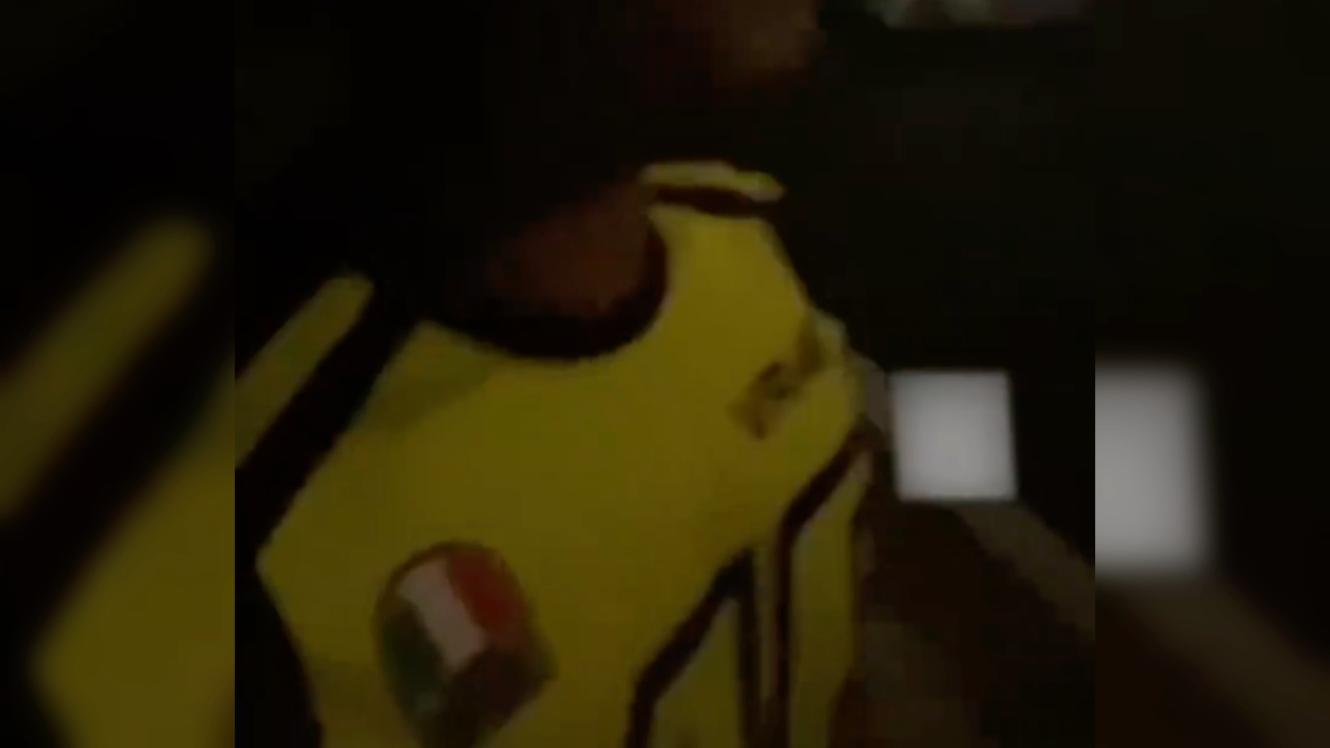 女子深夜深夜出轨健身教练,被丈夫当场抓包,妻子:不要发朋友圈