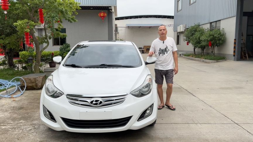 2013年12月现代朗动1.6自动领先型,一手车7万公里!无事故!