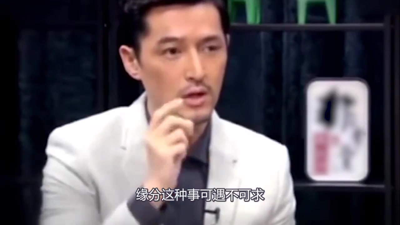 快40岁的胡歌为何还单身?他采访中说漏嘴的一句话,暴露真实原因