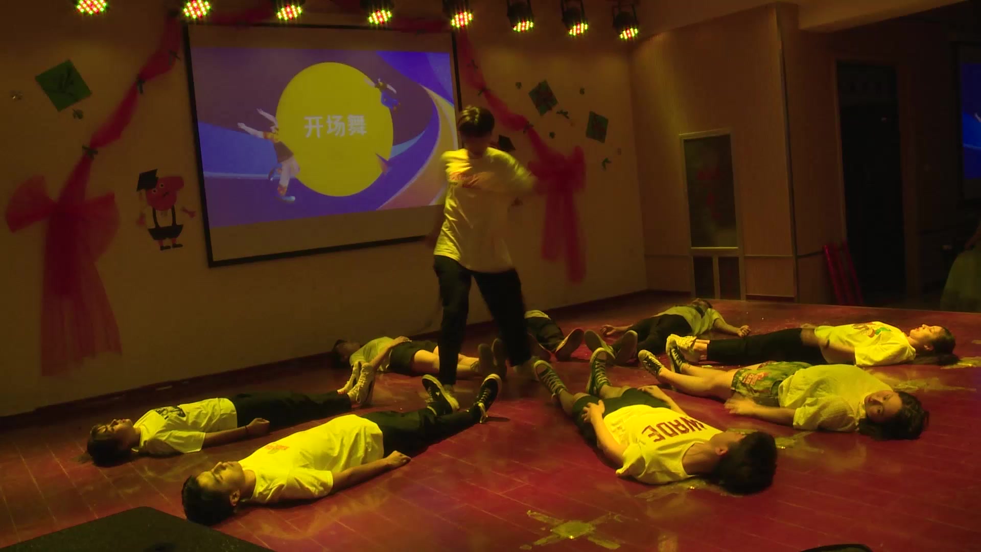 2019-6-8毕业晚会开场舞