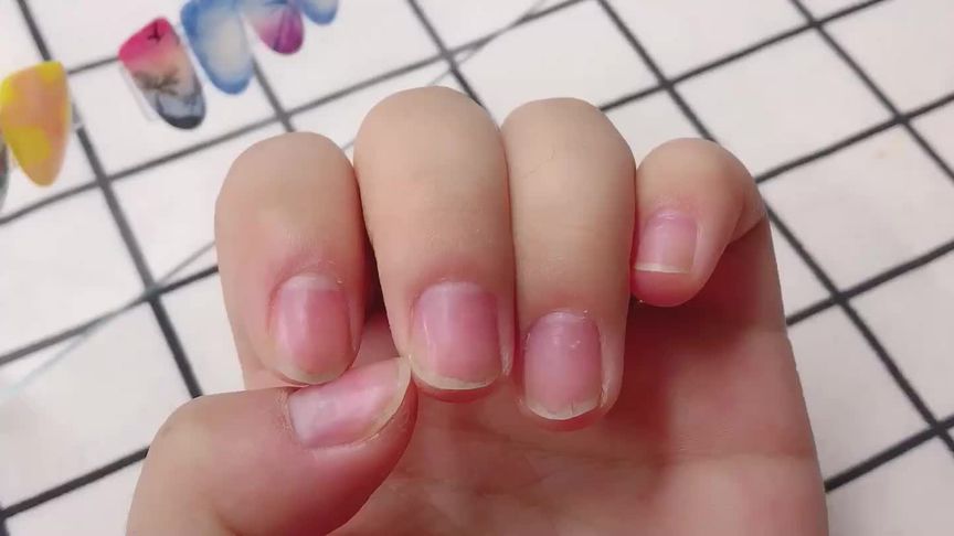 美甲真人实操打磨指甲正确技巧步骤视频分享。#时尚#