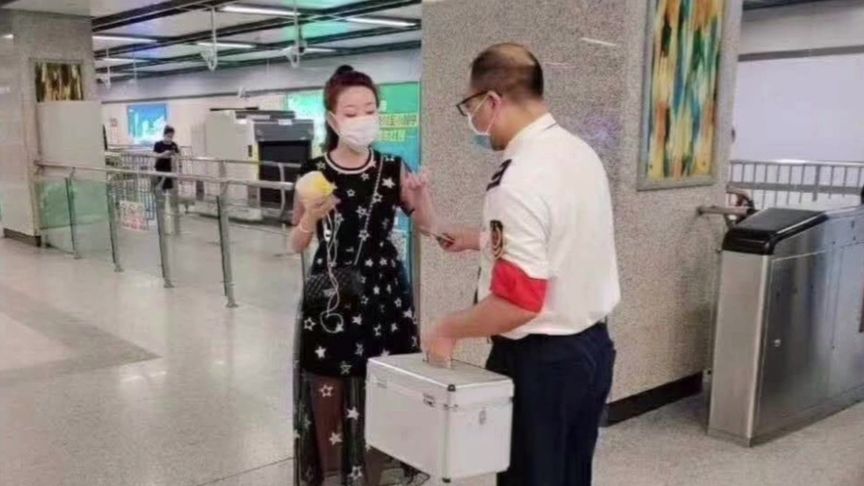 从西安地铁上热搜聊一聊假新闻照片的前世今生