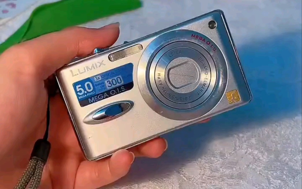 松下fx8 399¥中文电池➕充电器➕内存卡➕读卡器