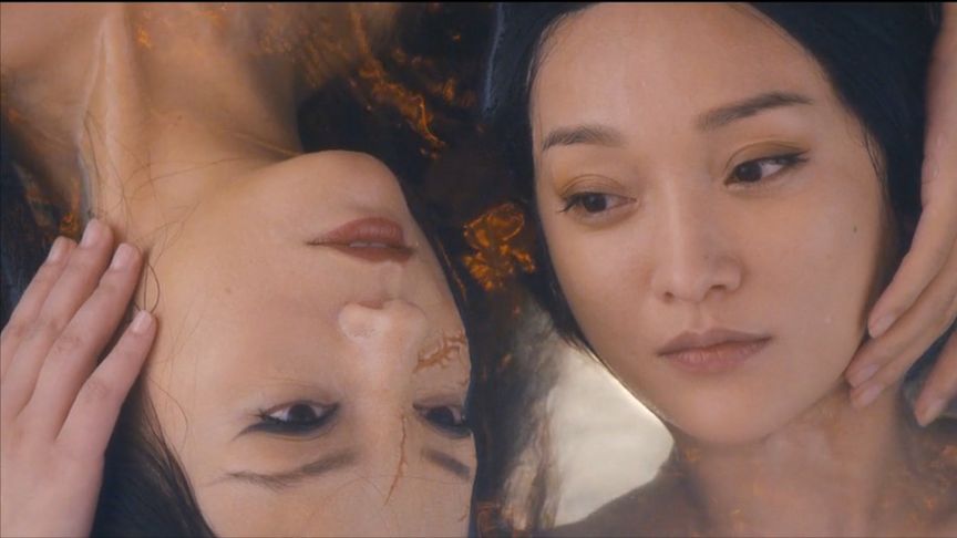 《画皮II》:周迅赵薇换皮,空灵美丽的皮囊下,她只想闻闻杜鹃花