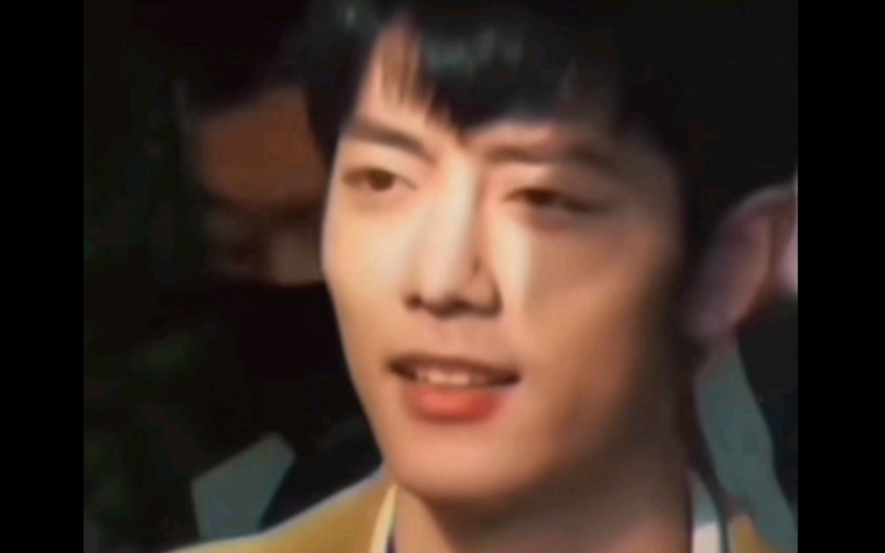 好羡慕化妆师啊,肖战的五官真的无可挑剔。肖战怎么那么古灵精怪...