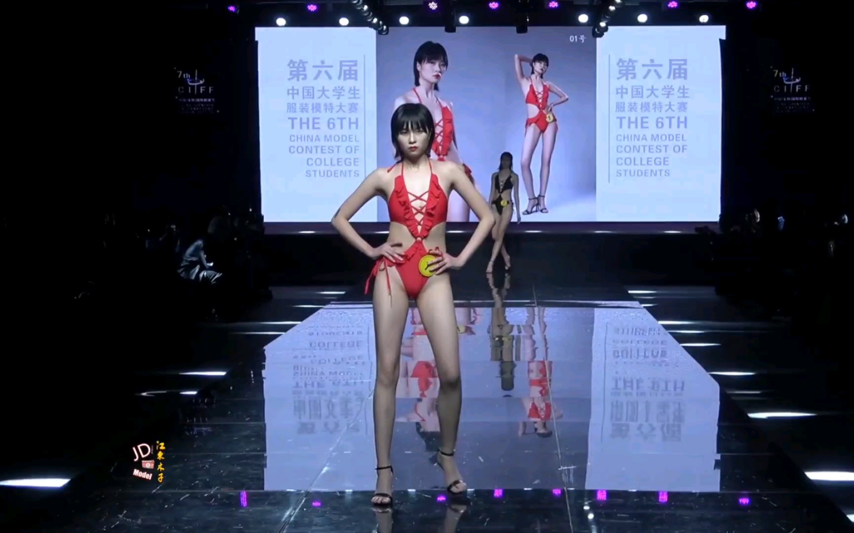 第六届中国大学生服装模特大赛!几号让您心动?!