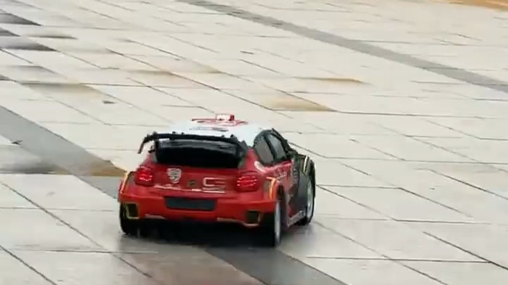 ...RC越野遥控车 32cm 带陀螺仪 原厂配置 B3平衡充 1块 3S锂电池907