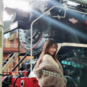 Zoe左语香 