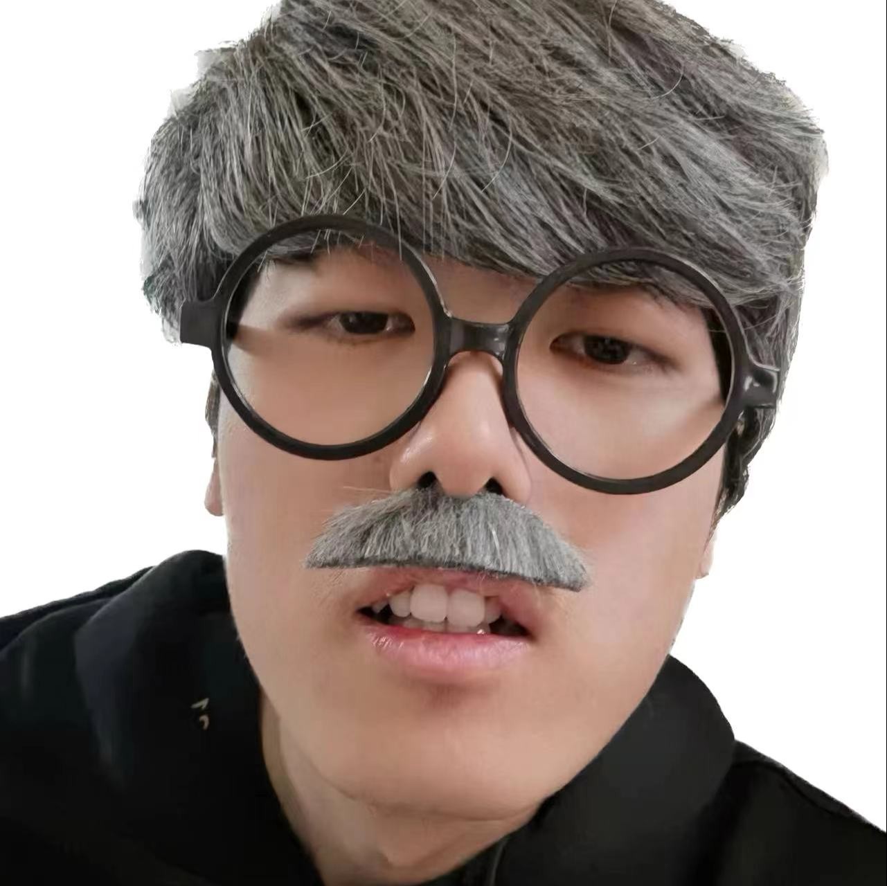 鱼皮的假发 