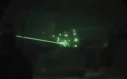【战场实录FUNKER530】美军夜间激光指引空中打击