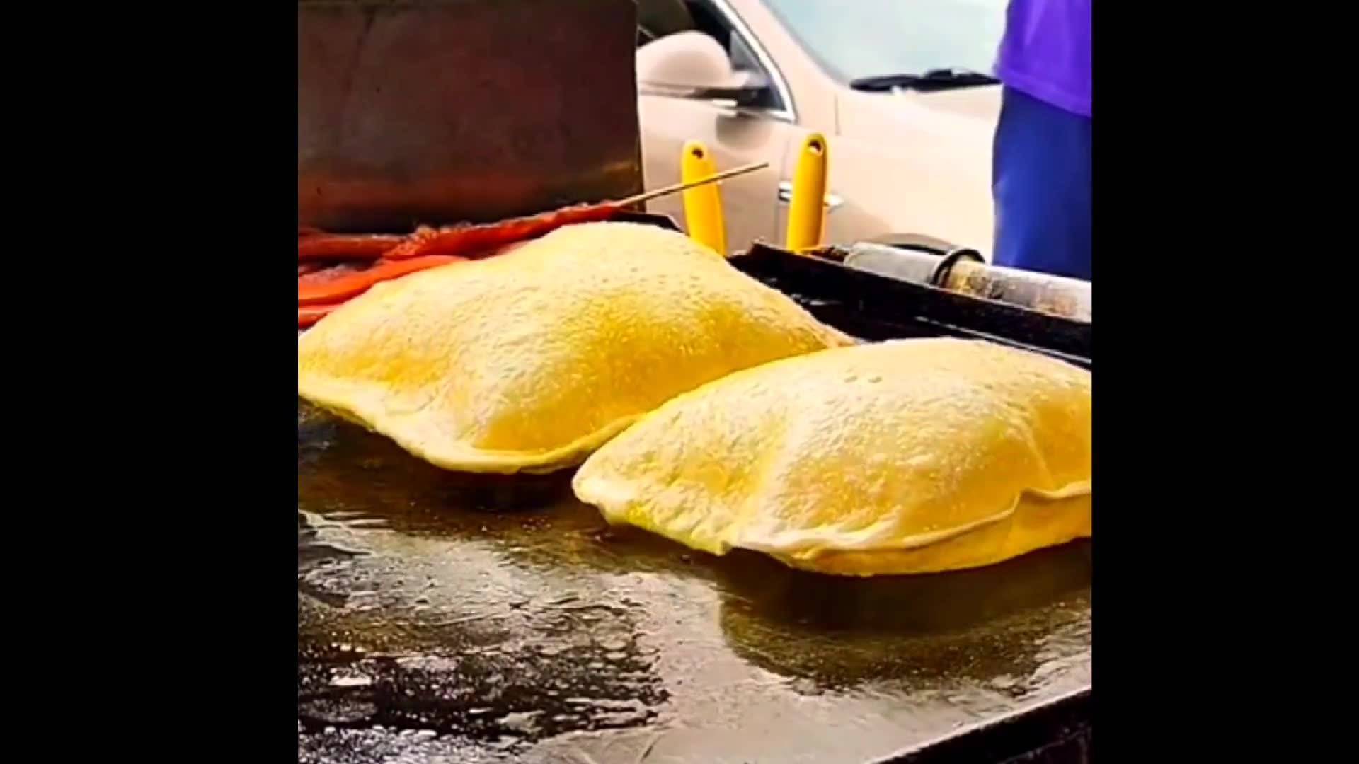 十几年之前电视台采访节目的视频剪辑