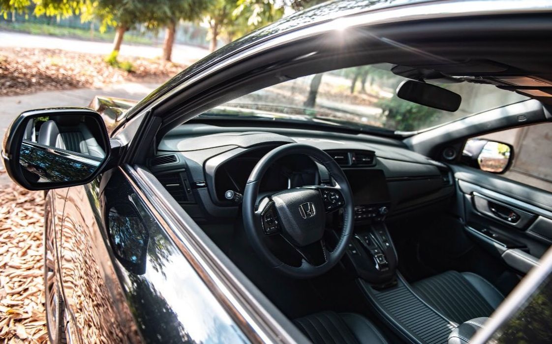 广汽本田皓影 锐·混动 2.0L两驱锐·幻夜版 视频说明书-天窗操作