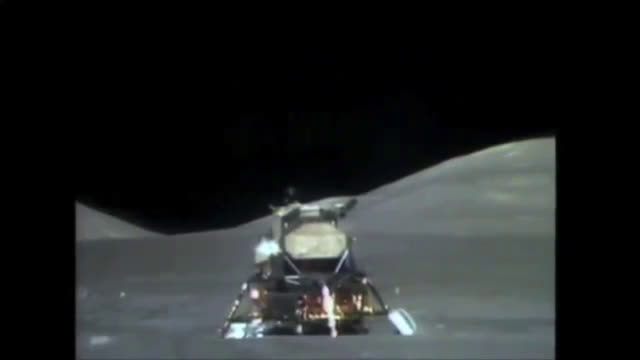 阿波罗17号飞船登月舱上升段点火升空月面摄像机画面