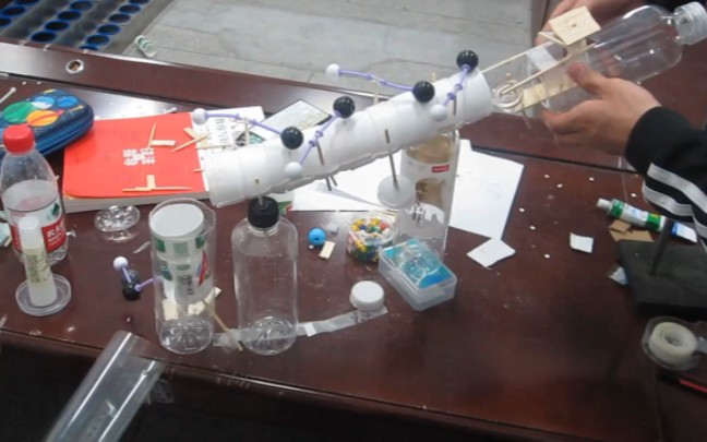 生物模型制作大赛作品---膝跳反射原理生物模型