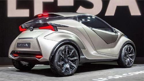 雷克萨斯版"Smart"惊艳亮相!3.4米车身配2.5L自吸,小身材大能量