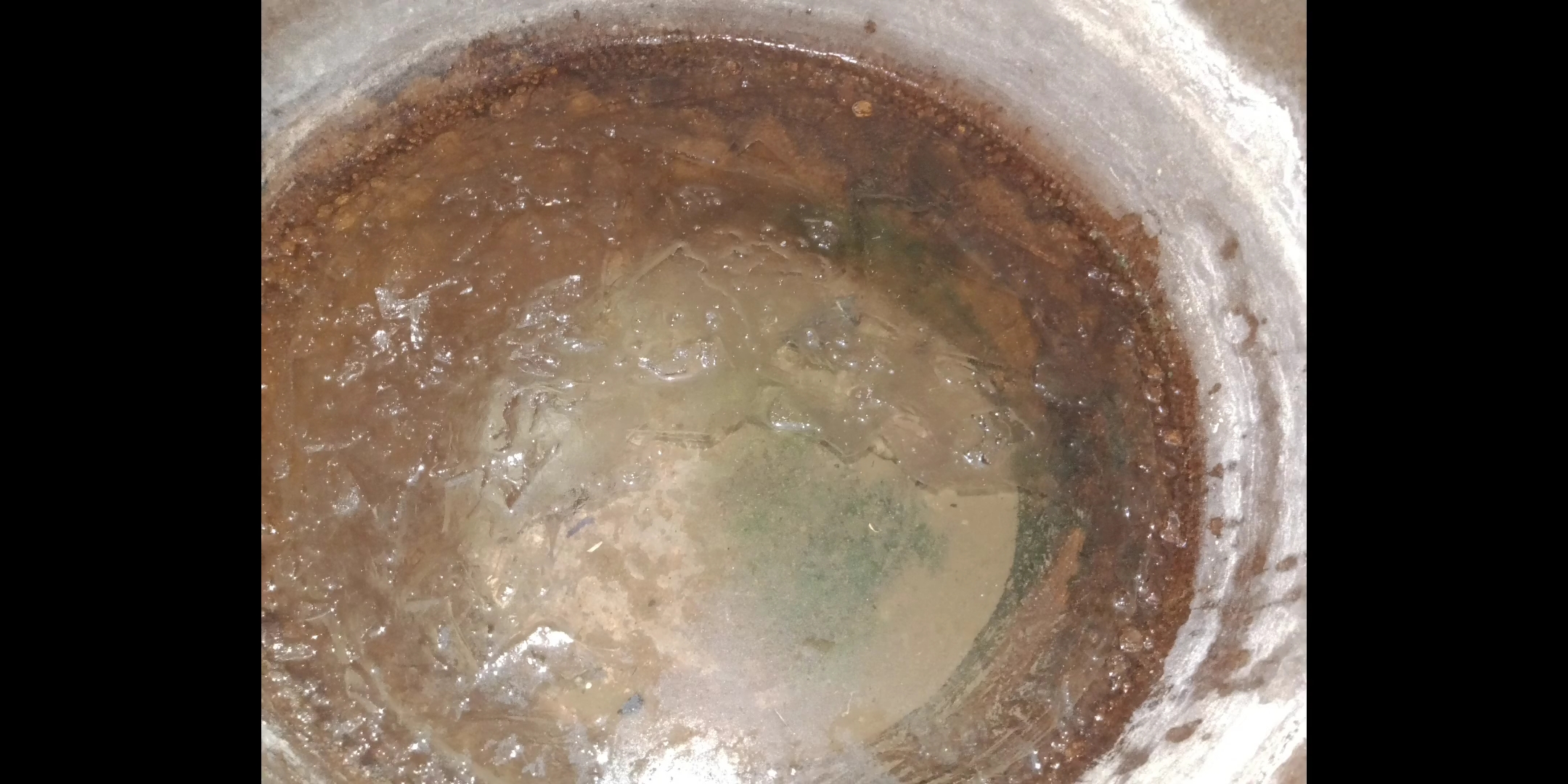 ...用电过载,跳闸,漏电。[拳头]九年义务教育的知识用在生活中,很好。