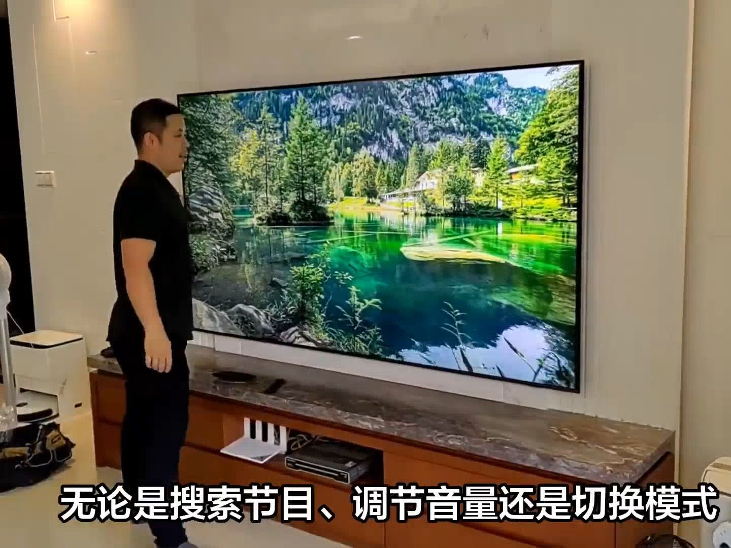 巨幕震撼!TCL电视98Q9K让你置身家庭影院的绝妙之境!
