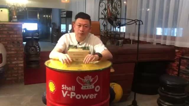 今天给大家带来一集不一样的—》驻波表开箱