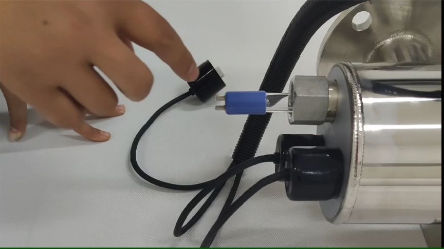 紫外线消毒器灯管安装演示视频教学