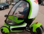 “鸡蛋式”全封闭电动车!时速90公里,专为上下班代步设计!