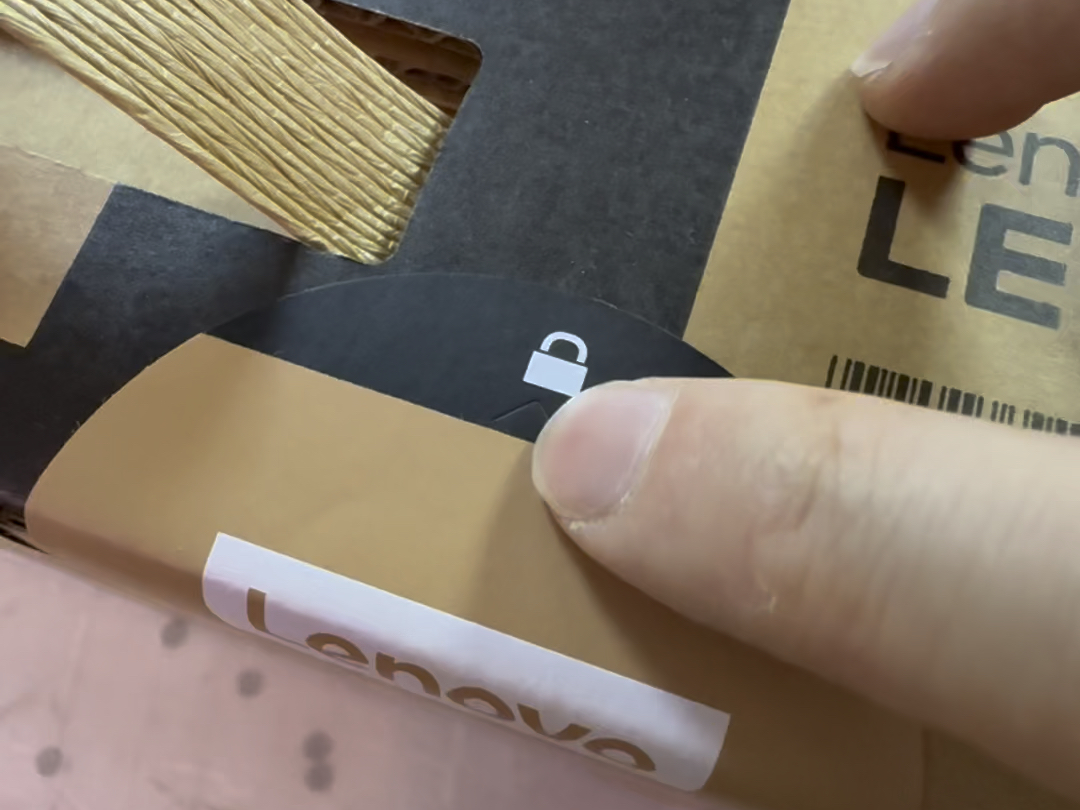 2025款联想y7000怎么看是不是原封的?新款联想拯救者贴纸怎么看是...