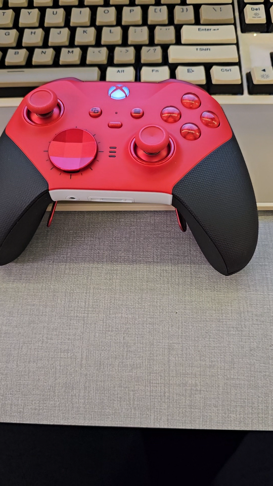 微软Xbox Elite 无线控制器系列 2(精英手柄二代),使用感受分享。