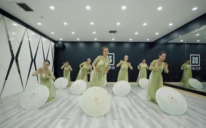 简单伞舞版✨《笑纳》零基础古风舞蹈完整版