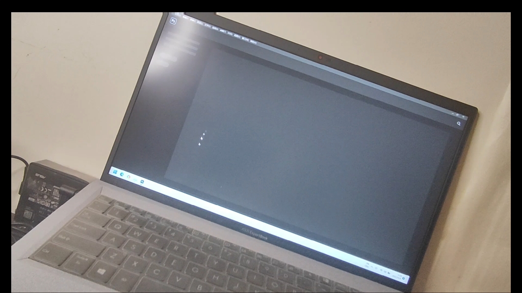 华硕破晓PRO15笔记本电脑拆卸加装内存