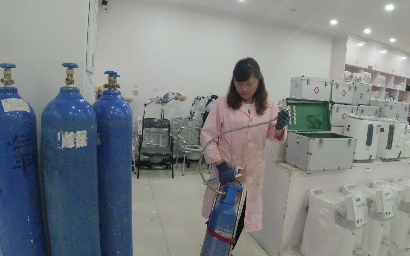 西藏自驾,为什么每次出发都要把医用氧气加满?