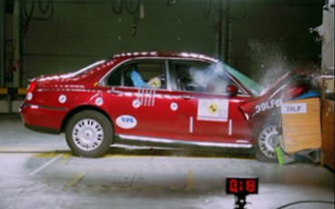 2001 罗孚 75 全面碰撞测试 euro ncap