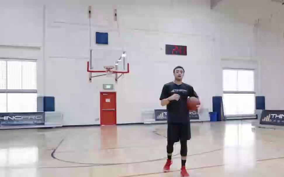 【篮球技巧】如何提高你在篮球比赛中三分投篮的命中率!