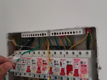 零线故障烧坏家用电器是如何处理,又该如何避免电力故障损坏家用电器?