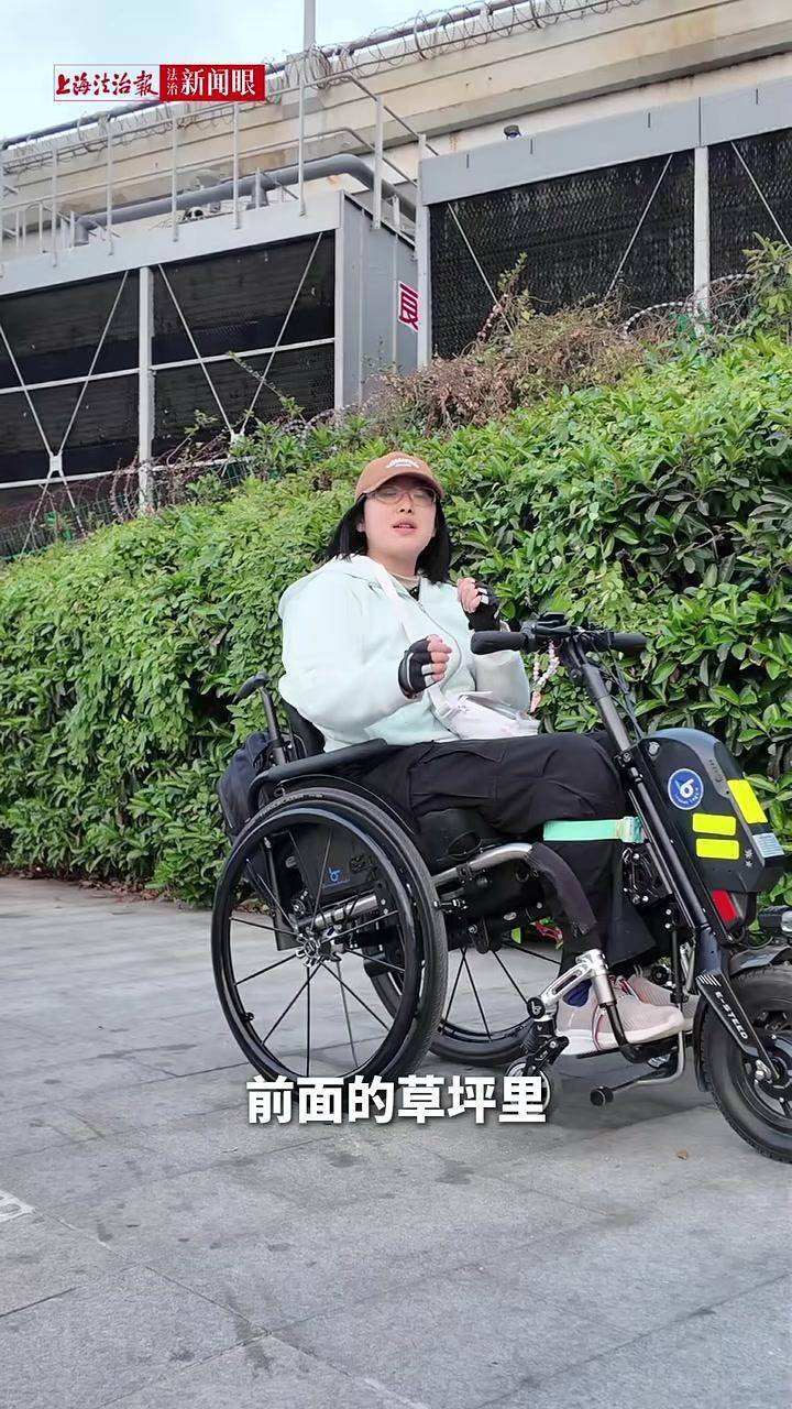 虹桥枢纽一处盲道直通绿化带?跟着轮椅使用者现场走一遍!"无障碍"里...