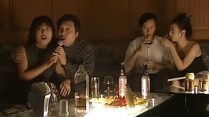 县委书记:老总有事求主任,请来美女作陪,下秒主任当场沦陷了