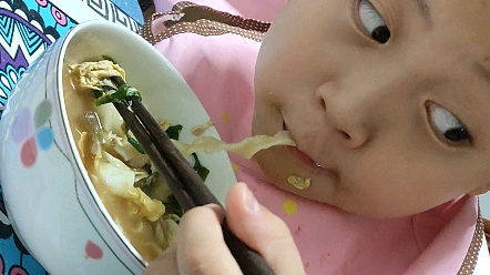 9岁多重残疾宝宝每天小进步