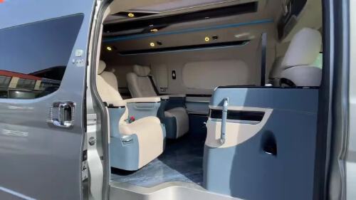 丰田海狮豪华定制商务车,百万级享受仅需半价!